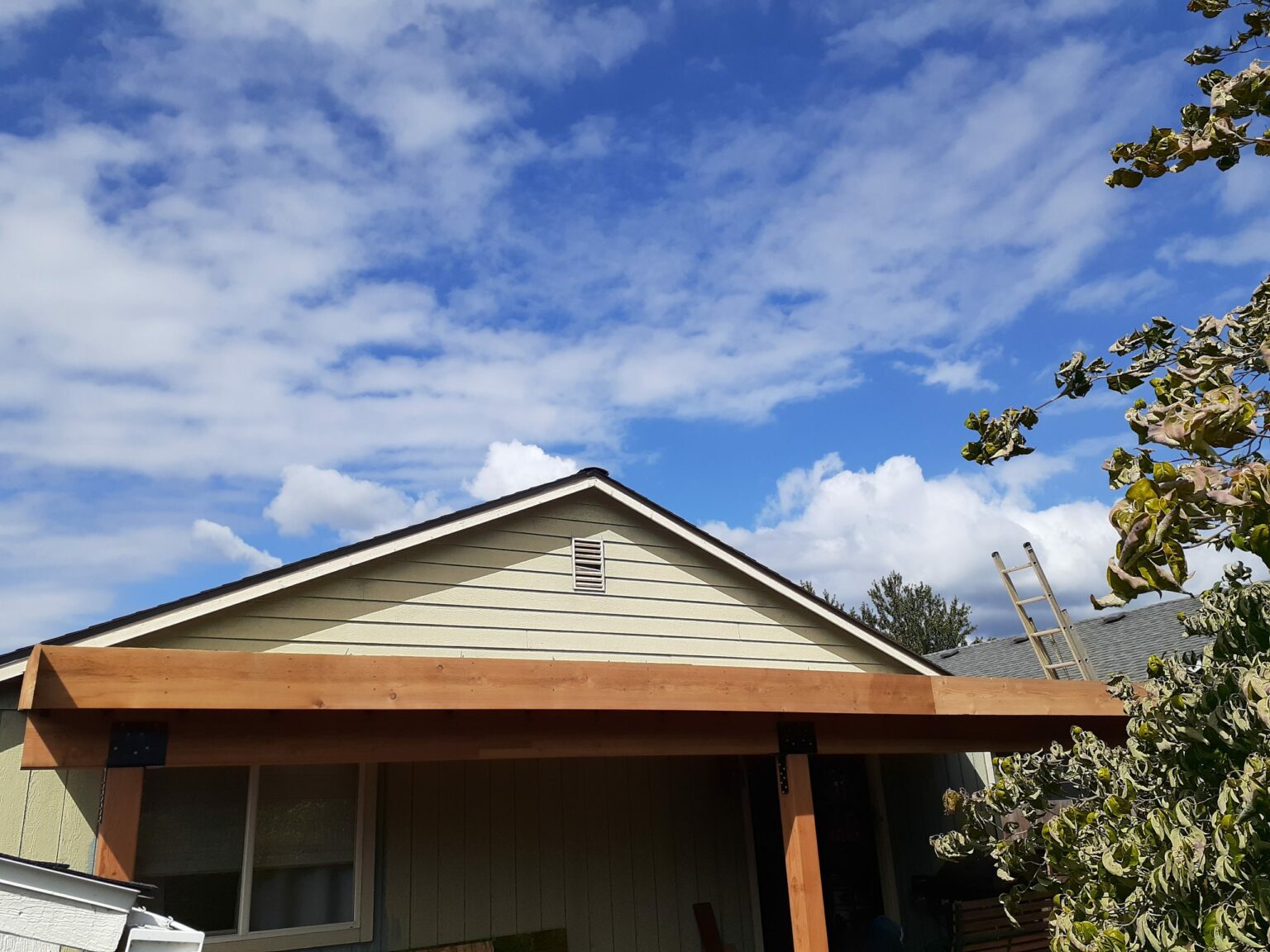 How Hardwood Siding Transforms Outdoor Spaces - Specialty Siding ...